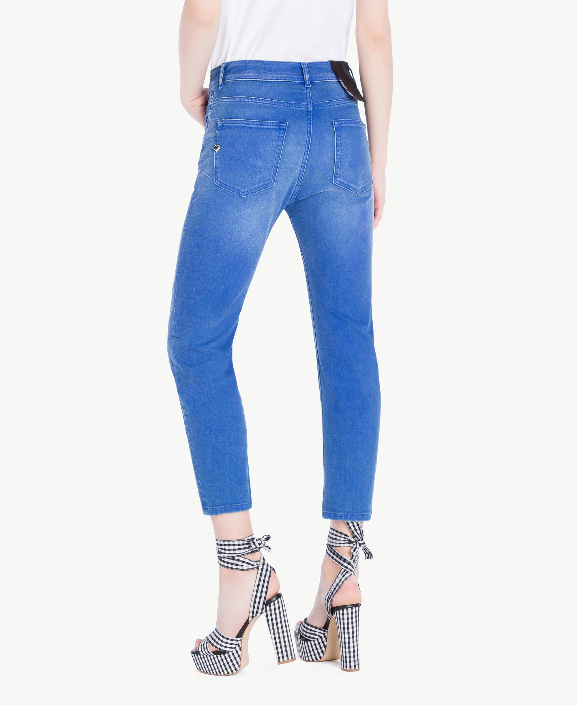 Girlfriend jeans