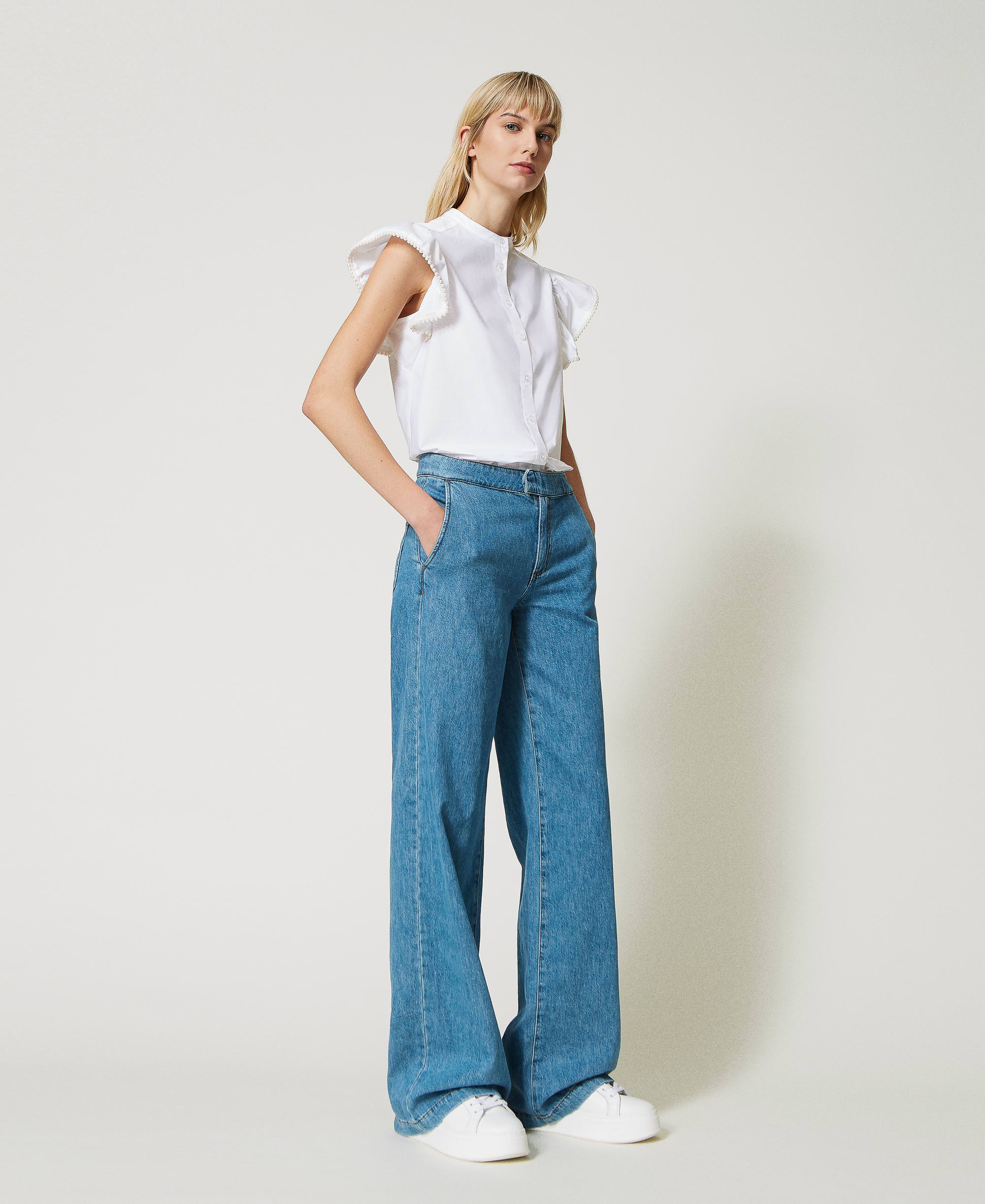 Camicia in popeline con volant e perle Donna, Bianco | TWINSET Milano