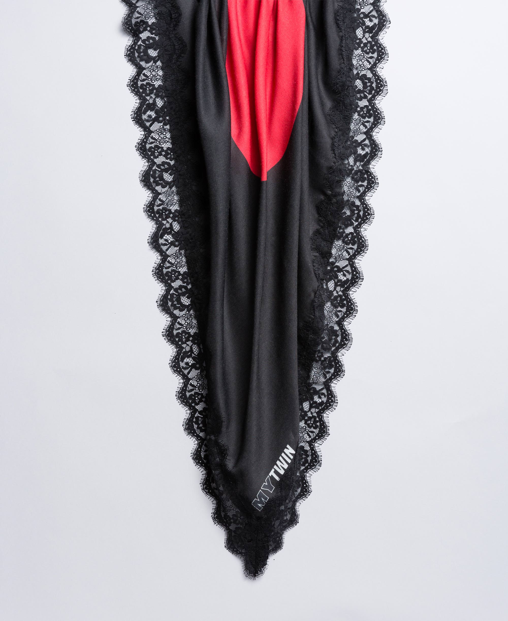 Printed keffiyeh with lace