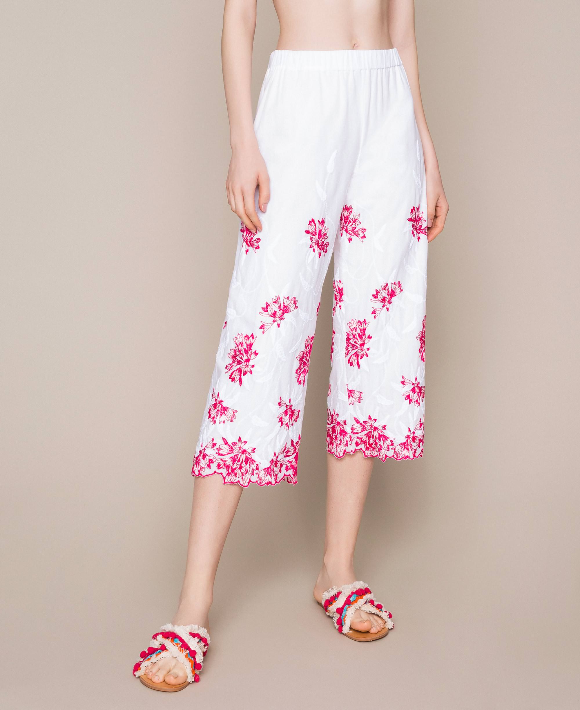 Pantaloni cropped con ricamo e smerlo Donna, Bianco | TWINSET Milano